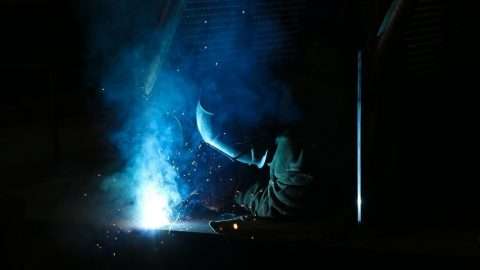 How to Set a Welder for Spray Transfer